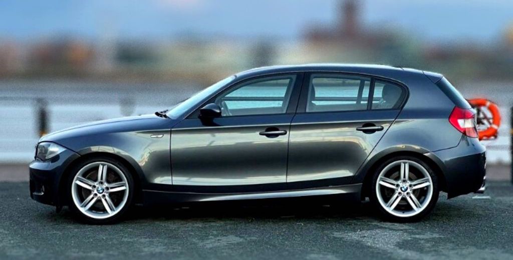 BMW 130i Review: A Comprehensive Look at Performance and Style